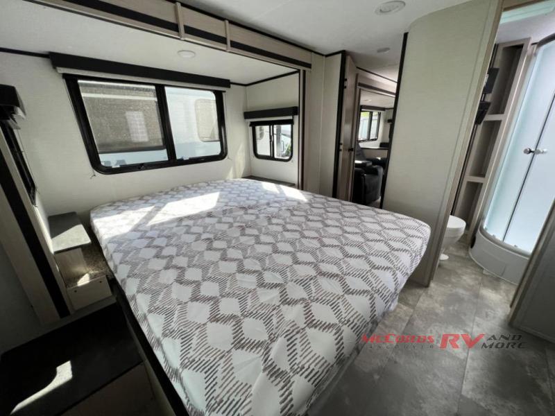 New 2023 Coachmen RV Apex Ultra-Lite 243FKS Travel Trailer at Vancouver ...