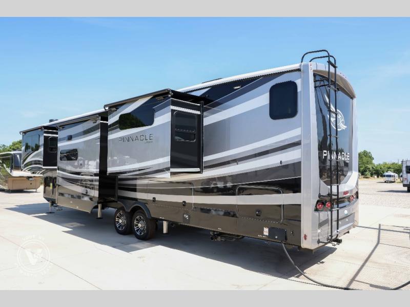New 2024 Jayco Pinnacle 38FLGS Fifth Wheel at Vogt RV Centers | Fort ...