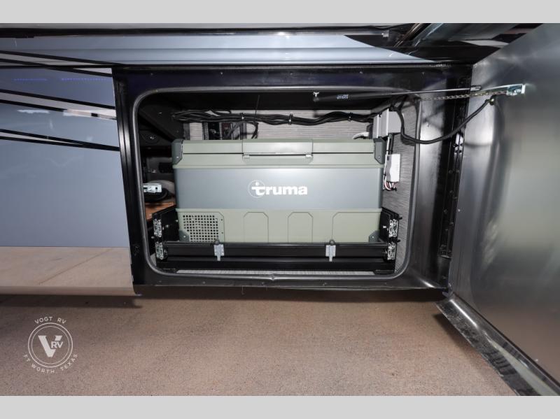 New 2026 Tiffin Motorhomes Zephyr 45 PZ Motor Home Class A - Diesel at ...