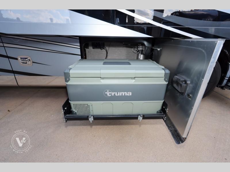 New 2026 Tiffin Motorhomes Zephyr 45 PZ Motor Home Class A - Diesel at ...