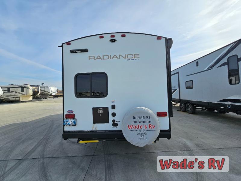 Used 2022 Cruiser Radiance Ultra Lite 27DD Travel Trailer at Wade's RV ...