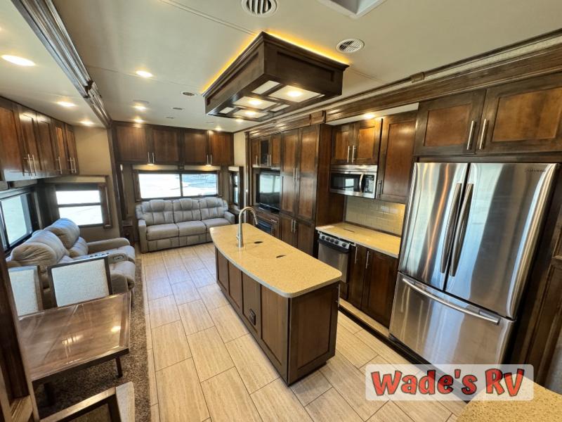 Used 2016 VanLeigh RV Vilano 365RL Fifth Wheel at Wade's RV | Glenpool ...