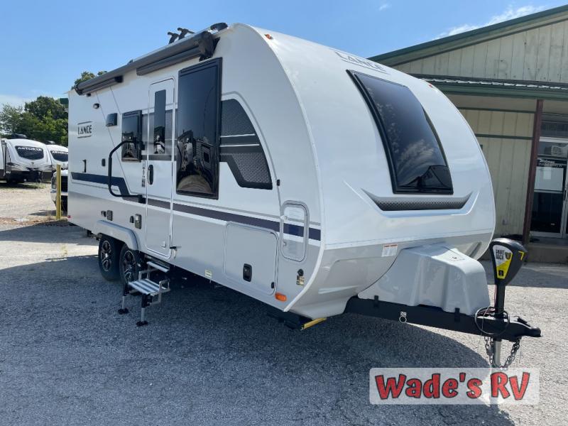 New 2023 Lance Lance Travel Trailers 1875 Travel Trailer at Wade's RV ...