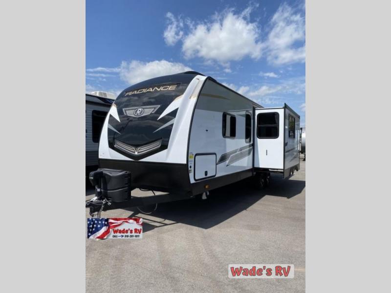 New 2022 Cruiser Radiance Ultra Lite 26KB Travel Trailer at Wade's RV ...