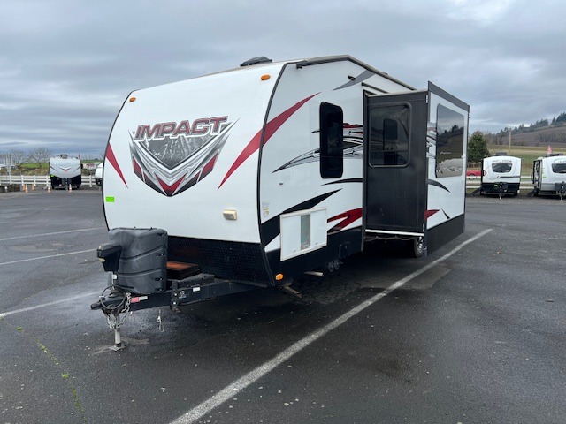 Used 2015 Keystone RV Impact 312 Toy Hauler Travel Trailer at Waterdog RV | Dayton, OR | #4204