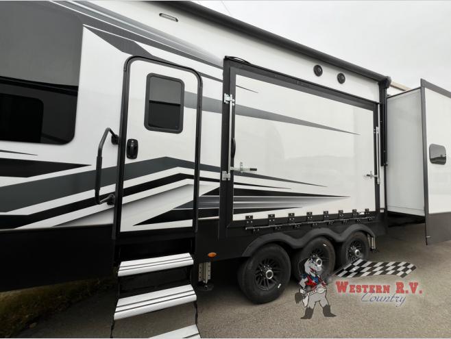 Used 2022 Keystone RV Raptor 429 Toy Hauler Fifth Wheel at Western RV ...