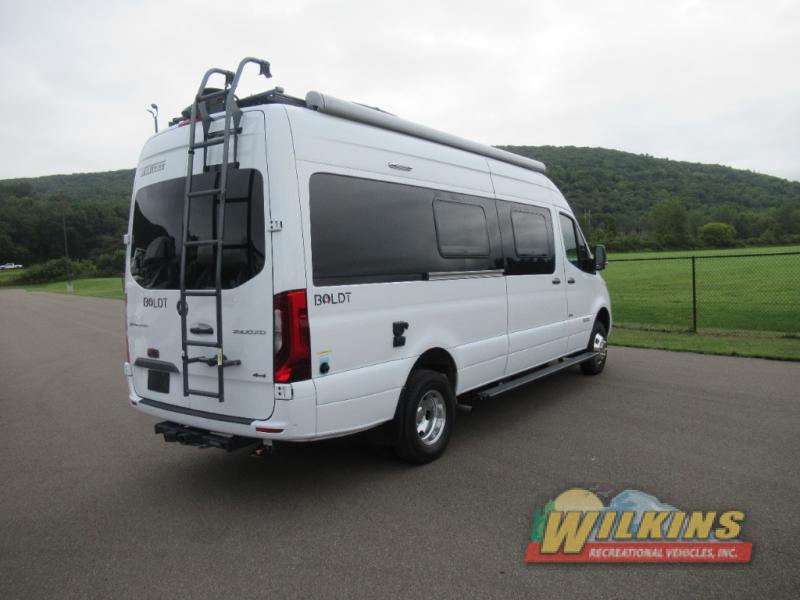 Used 2022 Winnebago Boldt 70KL Motor Home Class B - Diesel at Wilkins ...