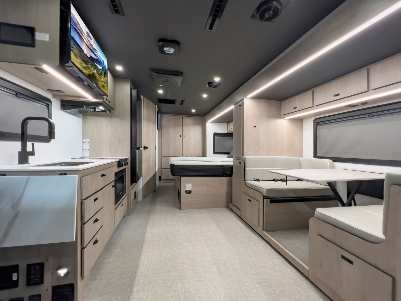 Grand Design Lineage Exclusive Dealer