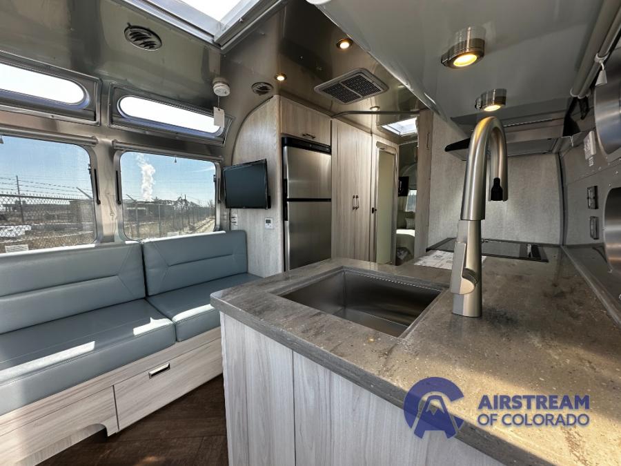 New 2024 Airstream International 27FB Twin Hatch Travel Trailer at ...