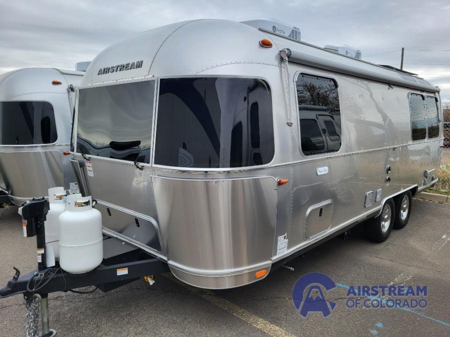 New 2025 Airstream RV Flying Cloud 25FB Twin REAR HATCH Travel Trailer ...