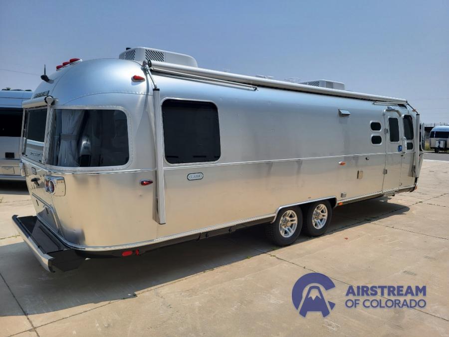 New 2024 Airstream RV Classic 30RB Queen Travel Trailer at Windish RV ...