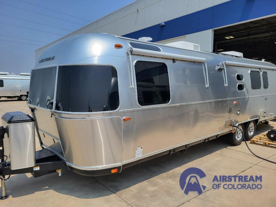 New 2024 Airstream Classic 33FB Queen Travel Trailer at Windish RV ...