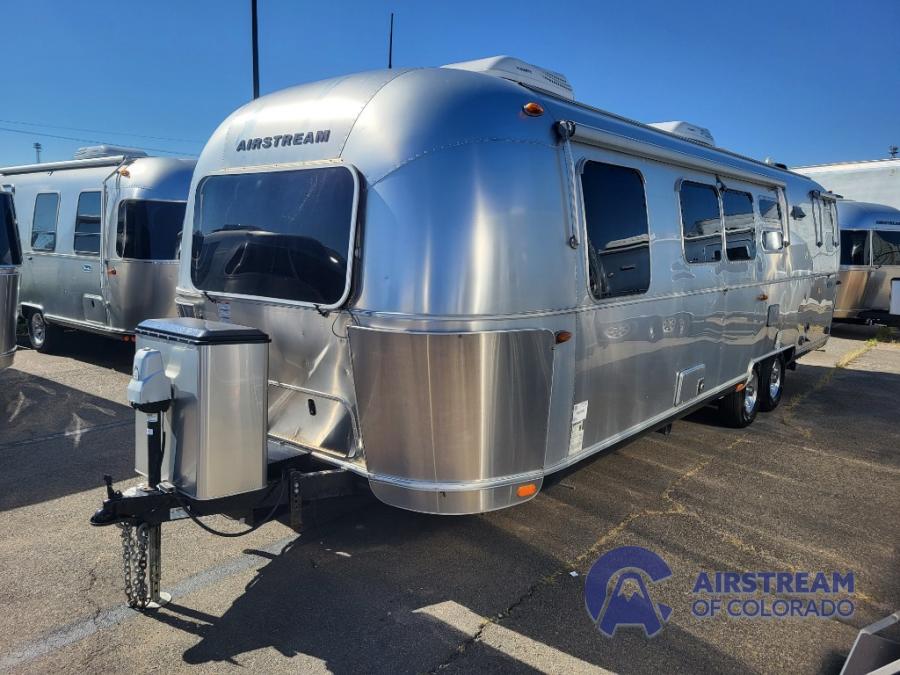 Used 2017 Airstream Flying Cloud 30 Bunk Travel Trailer at Windish RV Center | Denver, CO | #25A015A