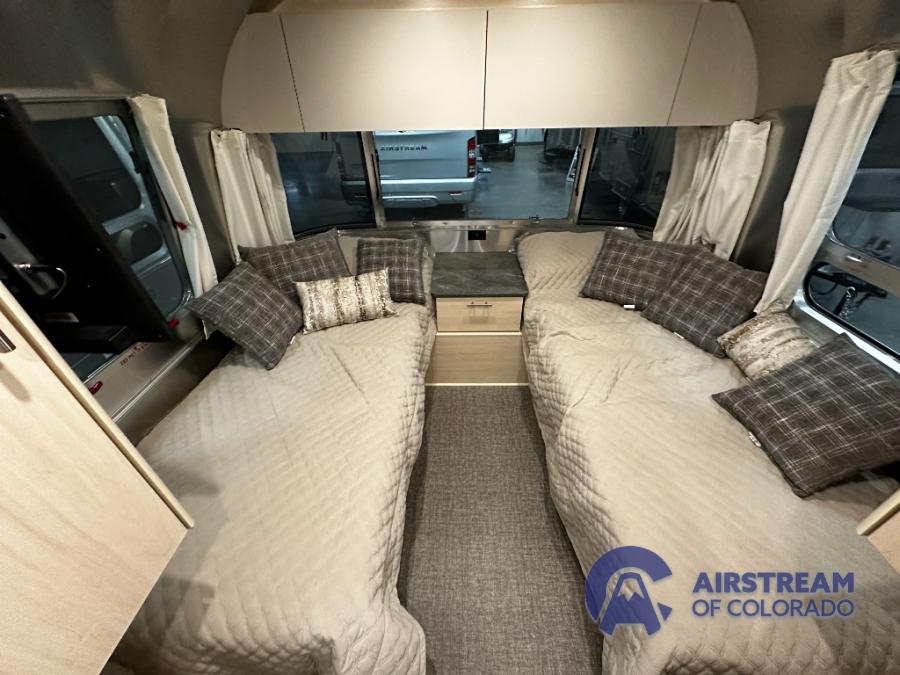 New 2024 Airstream Rv Flying Cloud 27fb Twin Hatch Travel Trailer At Windish Rv Center Denver