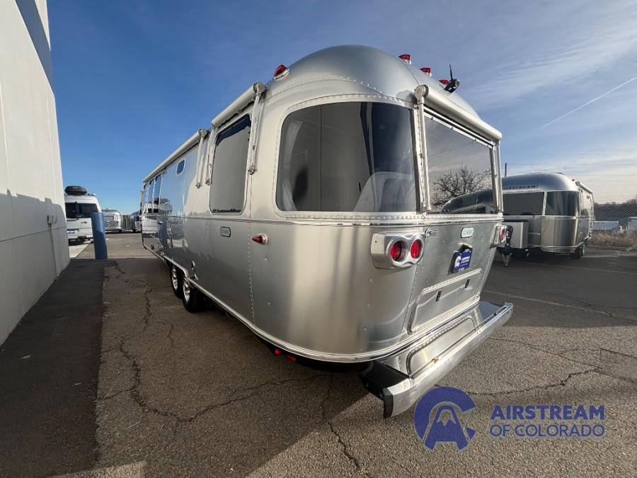 Used 2024 Airstream RV Classic 30RB Queen Travel Trailer at Windish RV ...