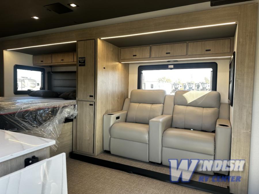 New 2025 Grand Design Lineage 25FW Motor Home Class C - Diesel at Windish RV Center | Longmont ...