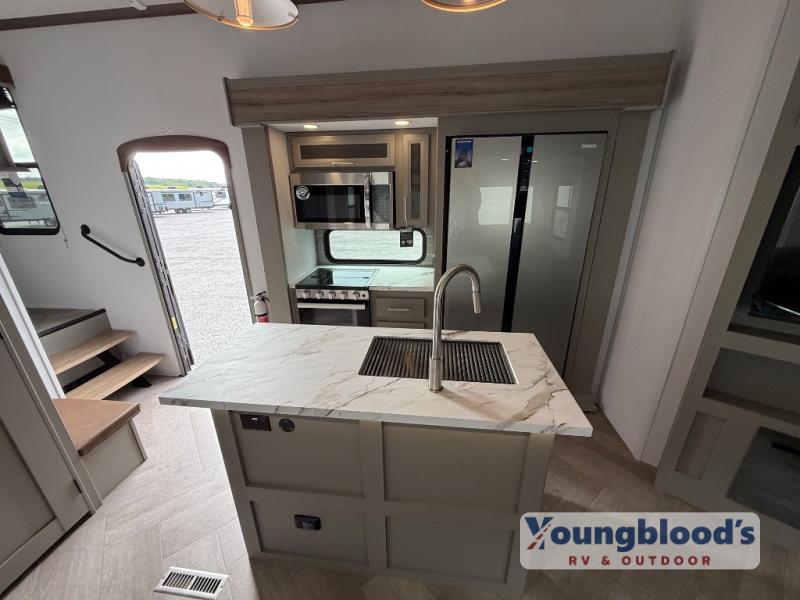 New 2025 Keystone RV Sprinter 3810QBS Fifth Wheel at Youngblood's RV ...