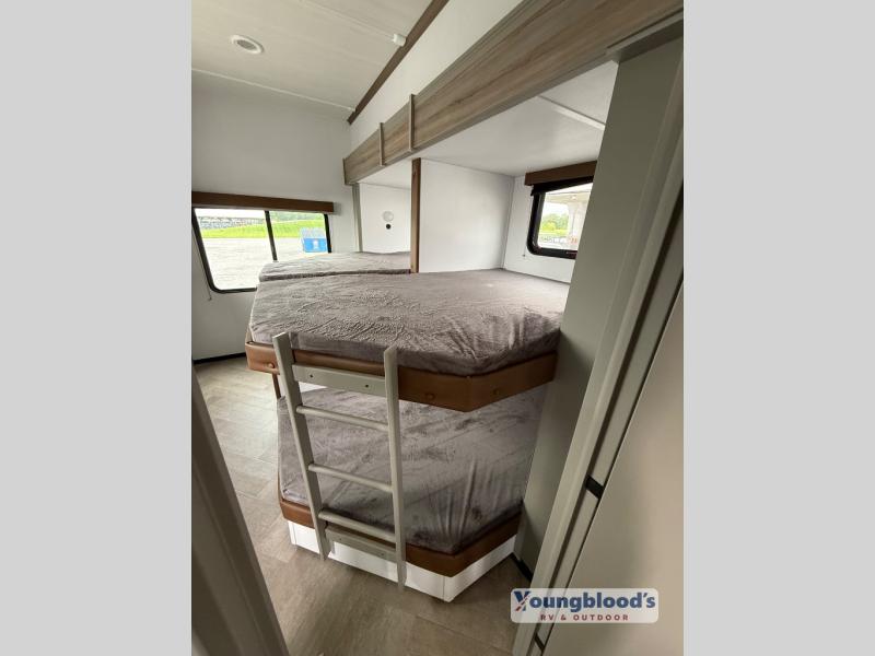 New 2025 Keystone RV Sprinter 3810QBS Fifth Wheel at Youngblood's RV ...