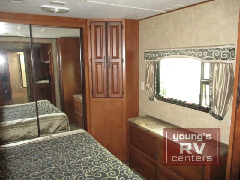 Used 2013 SunnyBrook Raven 3201RB Travel Trailer at Youngs RV | Fremont ...